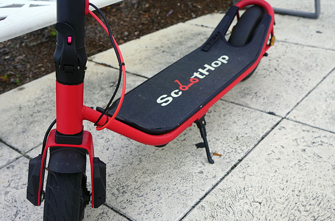 ScootHop B1 Electric Scooter: A Compact Ride to Flee from City Traffic ...