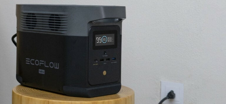 EcoFlow DELTA Mini Portable Power Station Review: Small in Size, Smart ...